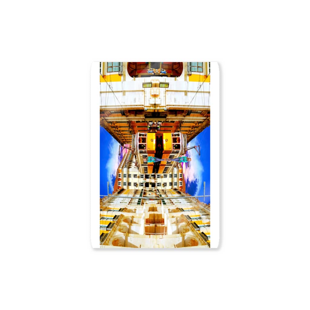 鏡面反射の路地裏路面電車 Model「victoria borodinova」 / ジョー「鏡面反射のデジタルアート」(鈴木穣 ...